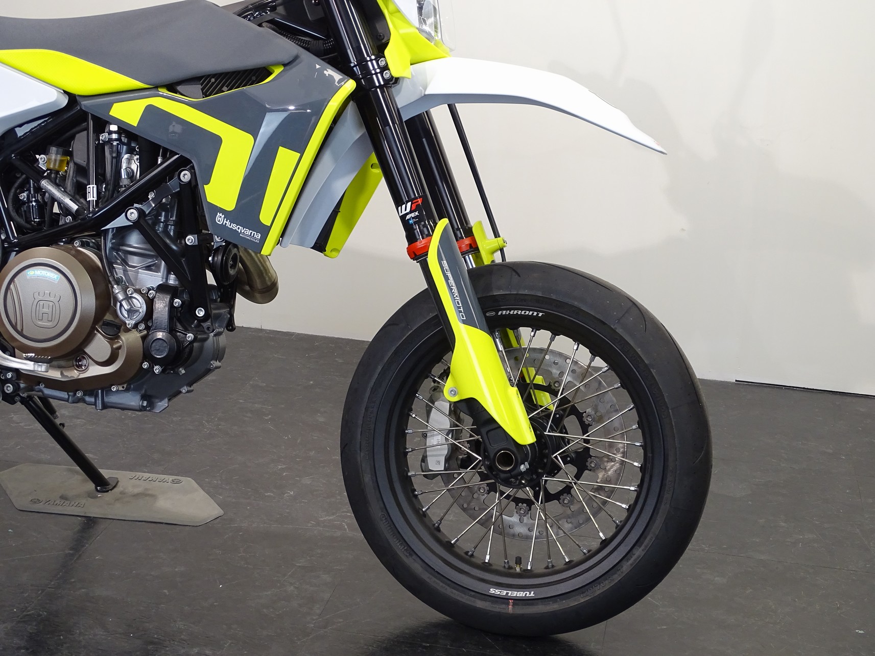 Te Koop: HUSQVARNA 701 SM - BikeNet